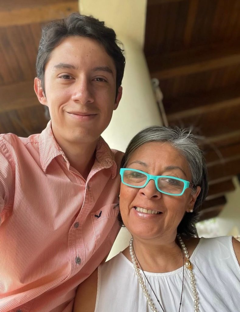 Madre de periodista Carlos Marcano, detenido por la PNB, exige conocer su paradero | Contrapunto.com