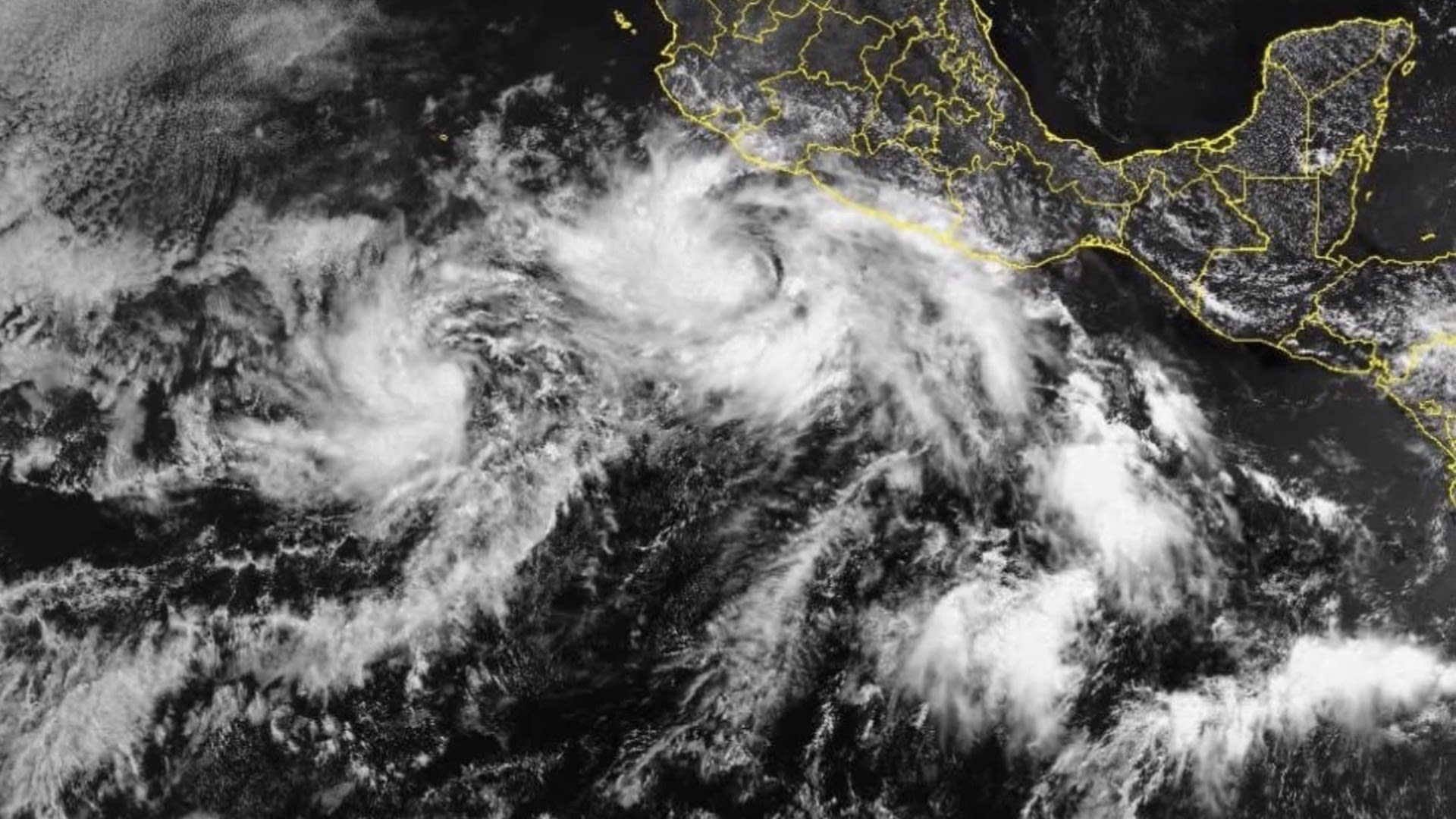 La tormenta Erick se convierte en un huracán categoría 1 en su ruta al ...